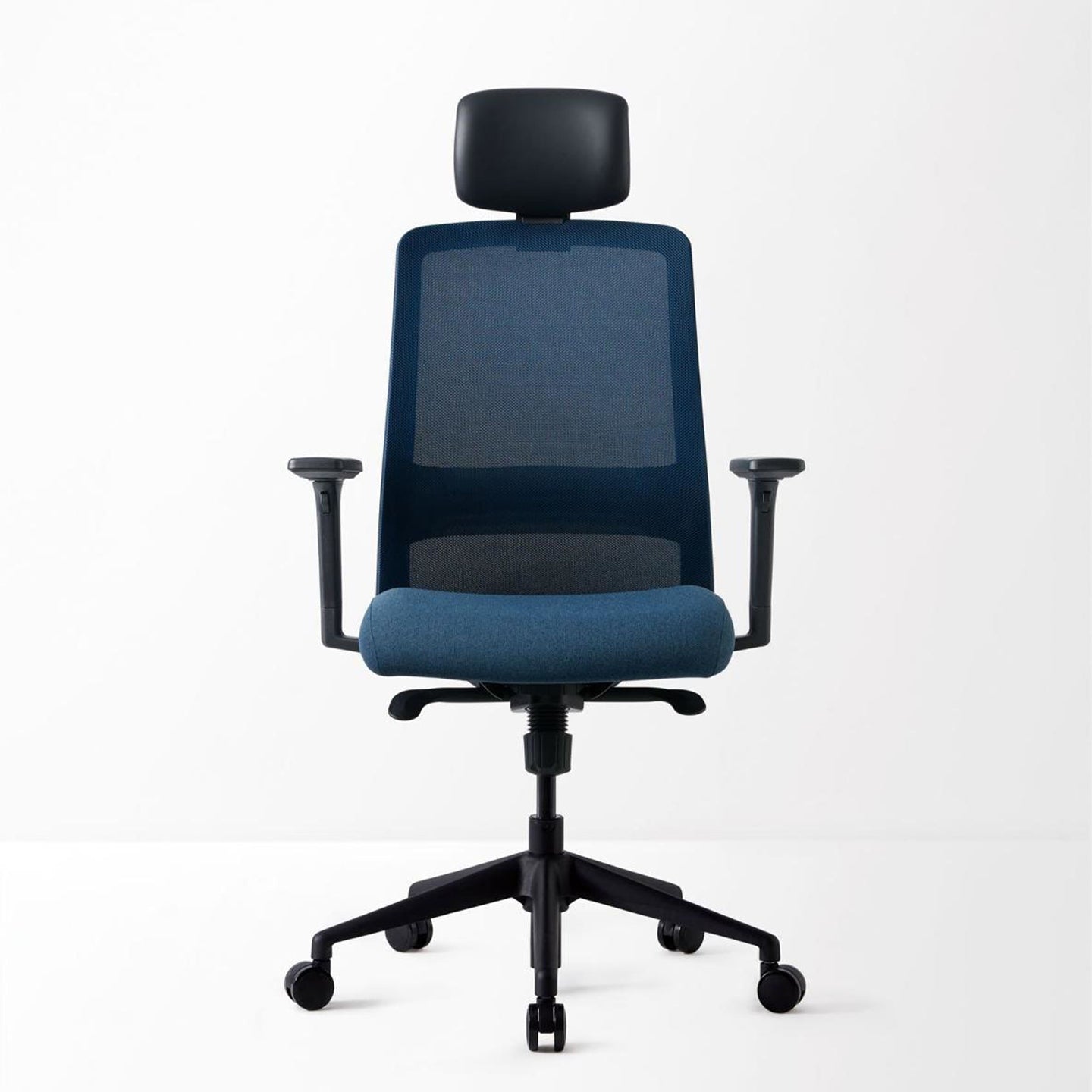 D-40 Executive Chair – livinart.pk